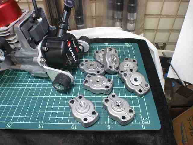 G320PUMエンジンマウント - B.B. Racing