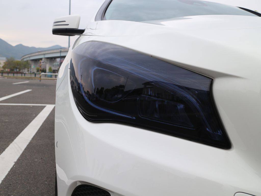 Tint+ メルセデスベンツ CLAクラス C117 クーペ ヘッドライト 用 (スモーク) ＊受注 - DCP STORE