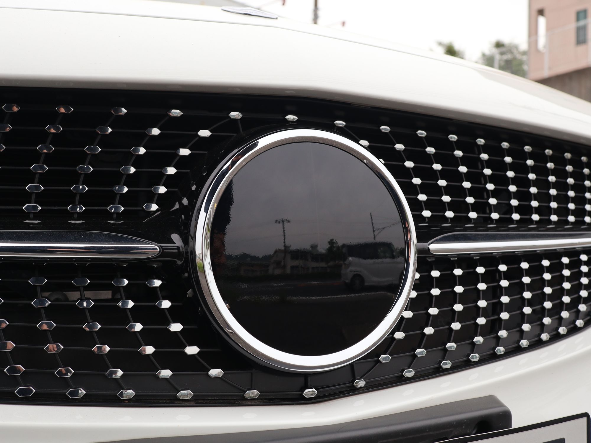 Tint+ メルセデスベンツ CLAクラス C117/X117 クーペ/シューティングブレーク フロントエンブレム 用 (★ブラックスモーク) - DCP STORE