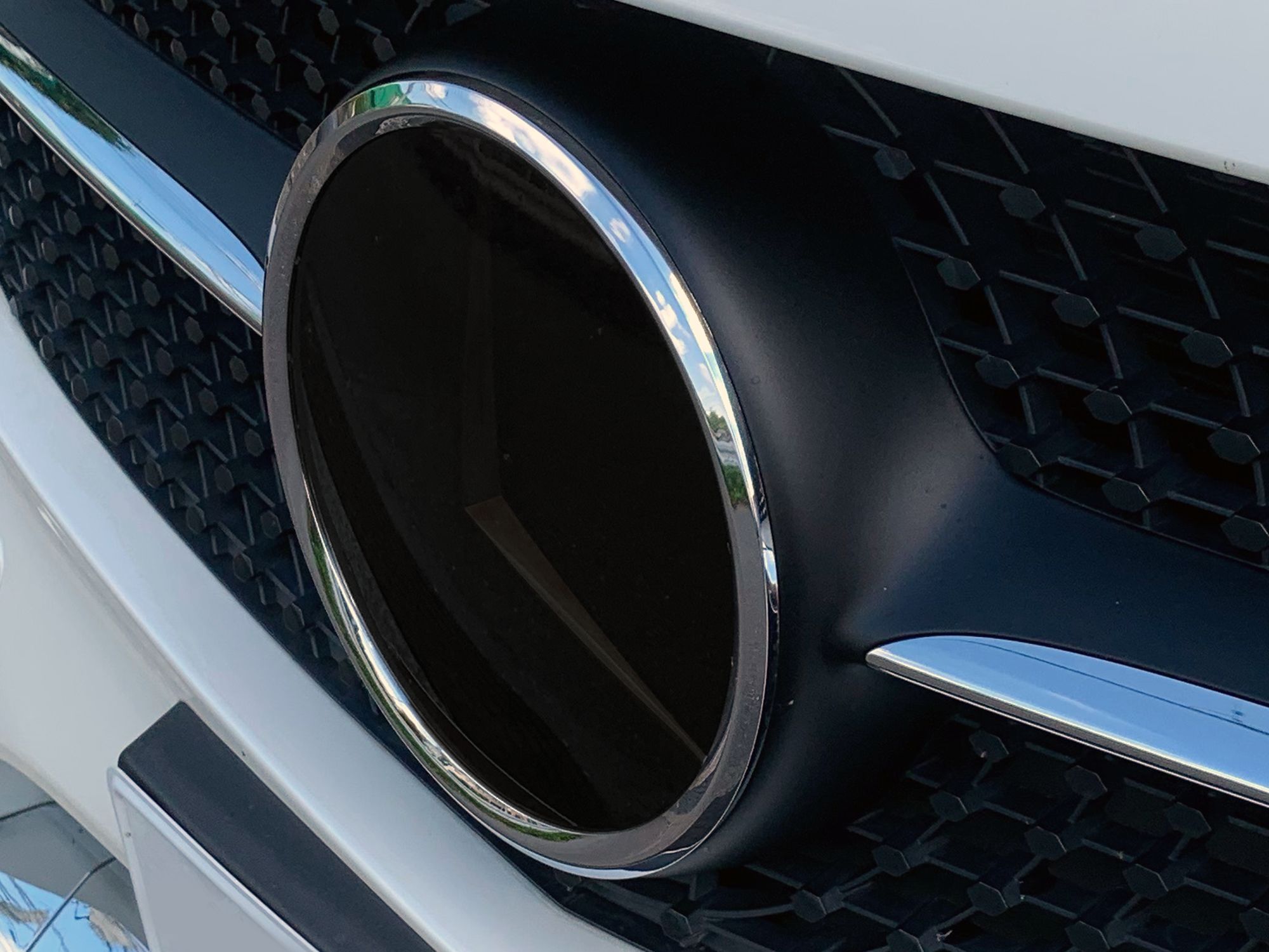 Tint+ メルセデスベンツ CLAクラス C117/X117 クーペ/シューティングブレーク フロントエンブレム 用 (★ブラックスモーク) - DCP STORE