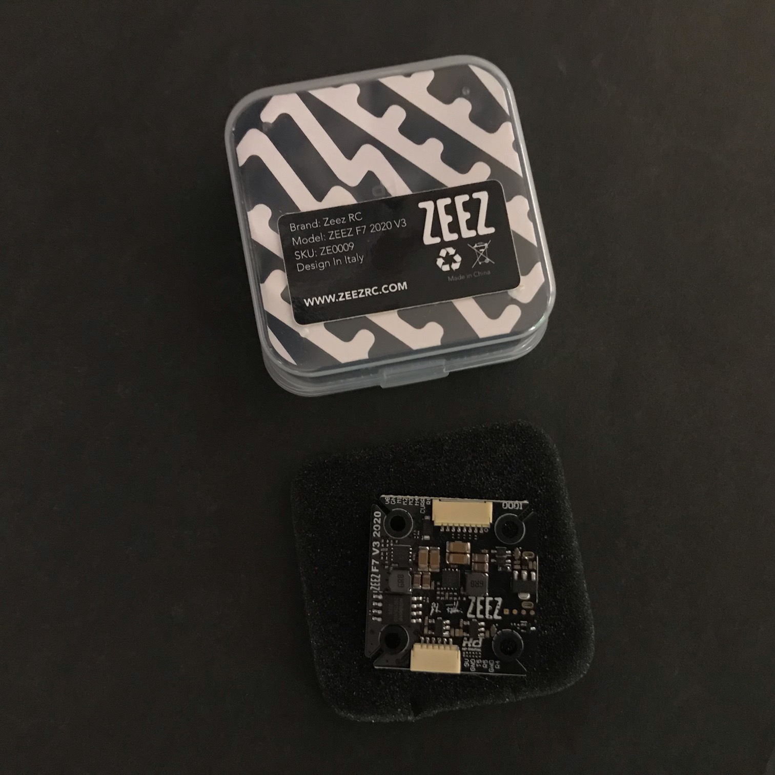 ZEEZ F7 V3 2020 FLIGHT CONTROLLER - GOLD STONE PRODUCTS