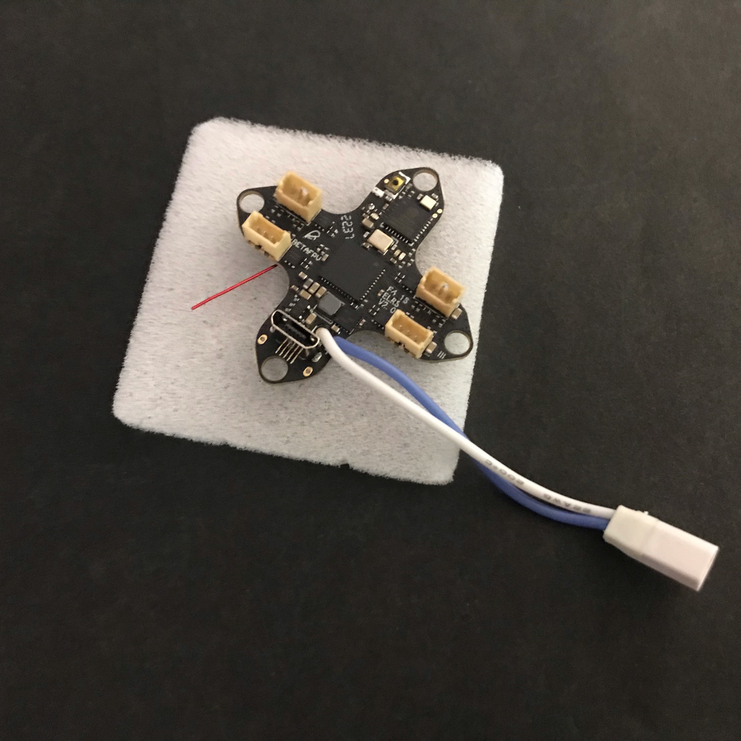 BETAFPV F4 1S 5A AIO Brushless Flight Controller (ELRS 2.4G) - GOLD ...