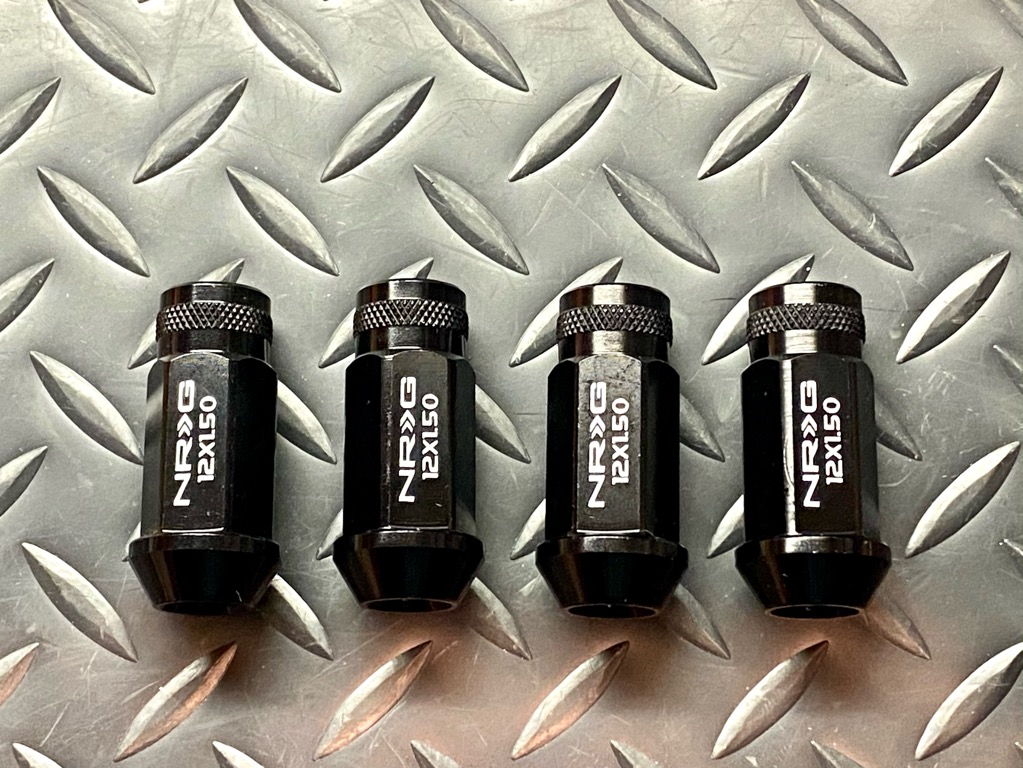 NRG 800 SERIES EXTENDED ALUMINUM LUG NUTS M12 X 1.50 BLACK - SCR_WORKS