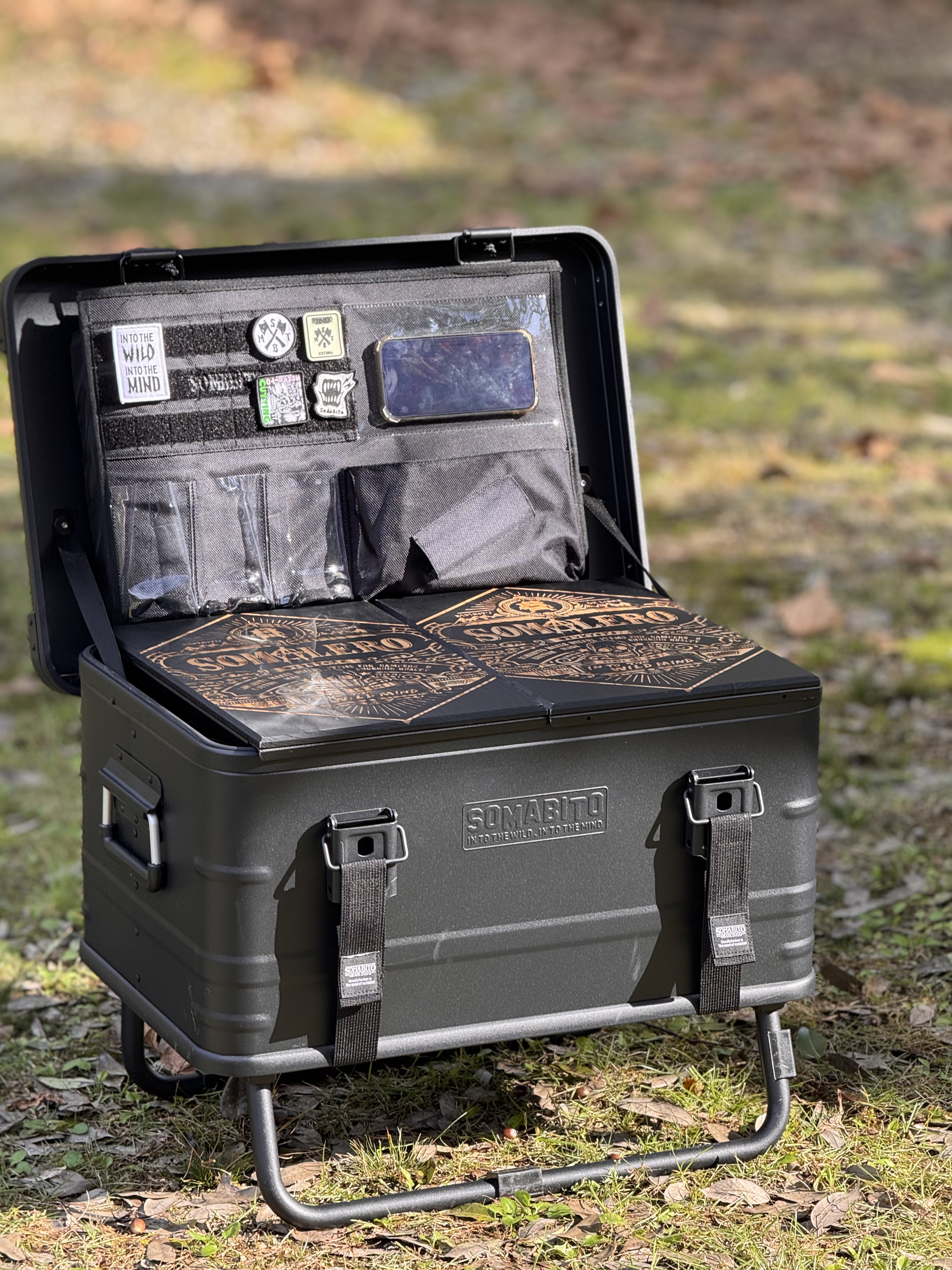 CONTAINER WALL - SomAbito